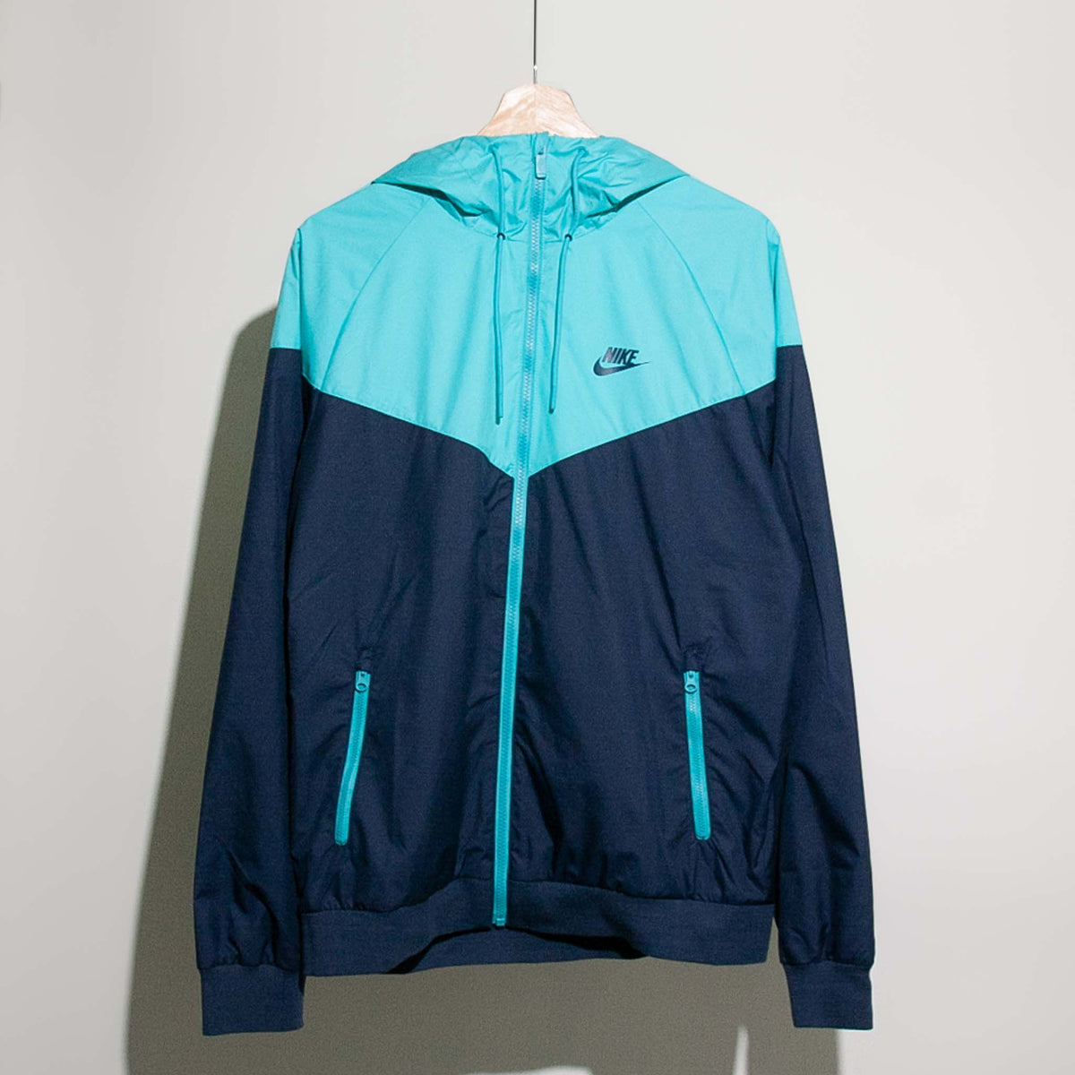 Nike Men's Sportswear Windrunner Hooded Windbreaker Jacket Midnight ...